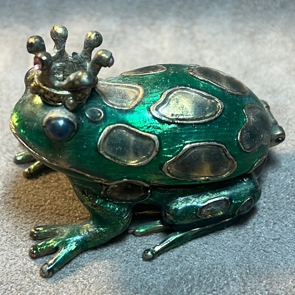 Monet | Jewelry | Monet Vintage Enamel Frog Tirinket Box Ring Holder ...
